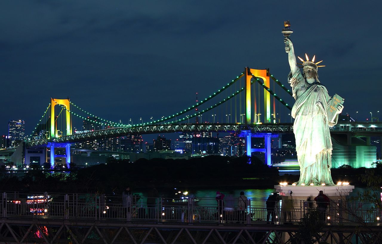 Best bars to meet expats in Tokyo - Lives On
